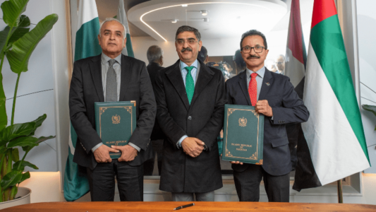 Pakistan, Dubai ink $3 billion rail, port, zone deals – Independent ...