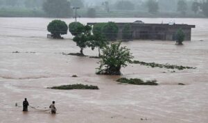 Pakistan on high alert as new monsoon deluge threatens nationwide ...