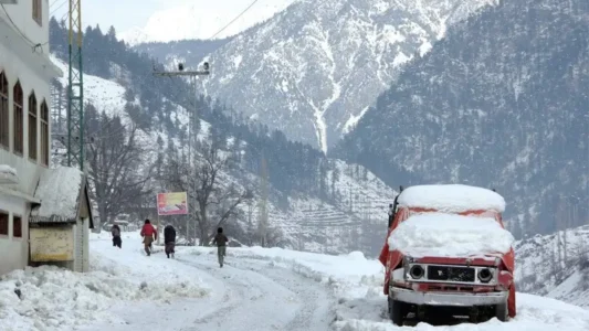 Heavy snow, freezing temperatures disrupt life across northern and ...