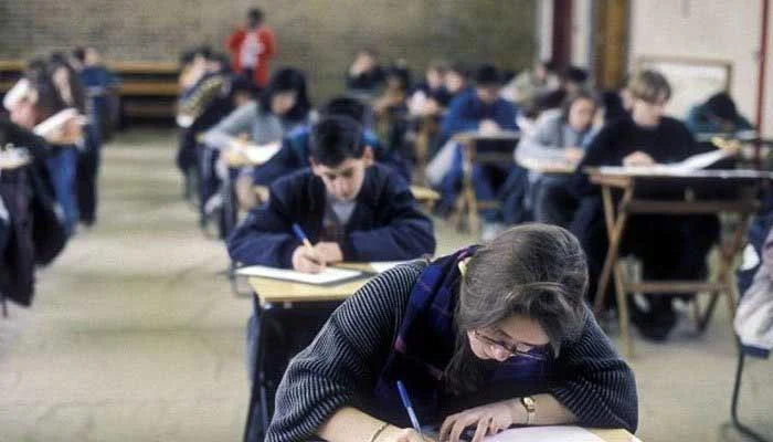 Cambridge faces fresh leak allegations after Pakistani students say ...