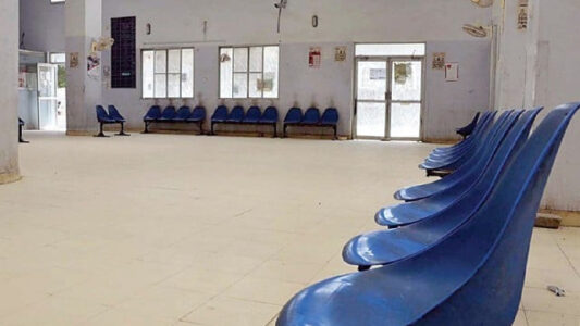 Young doctors shut Quetta hospitals after colleague wounded in acid ...